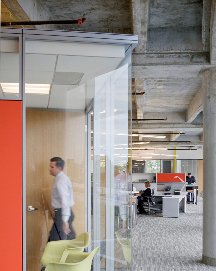 JE Dunn Construction World Headquarters - BNIM