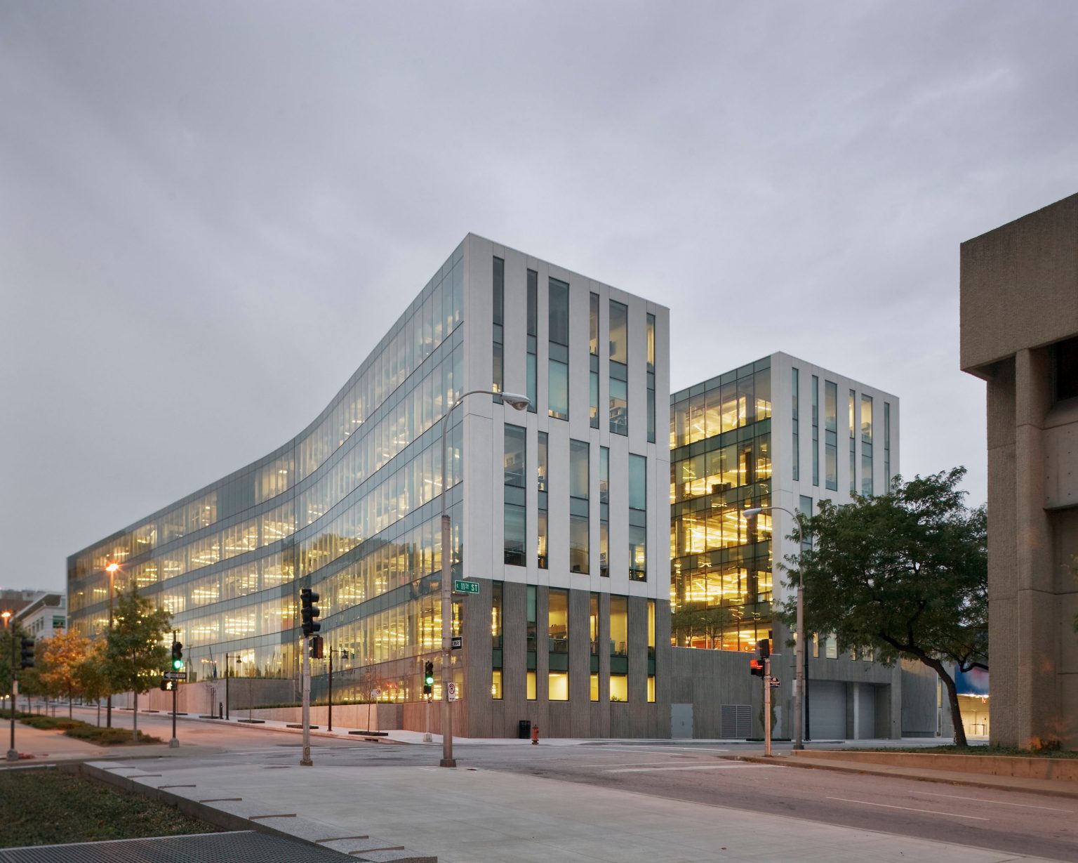 JE Dunn Construction World Headquarters - BNIM