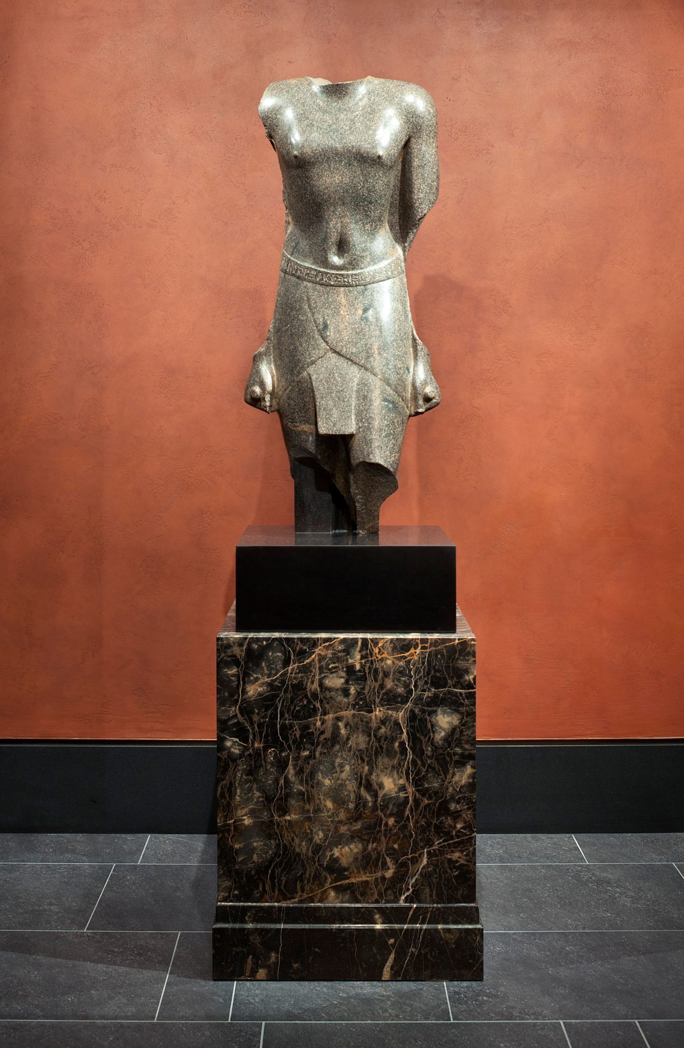 Egyptian and Near Eastern Galleries - BNIM