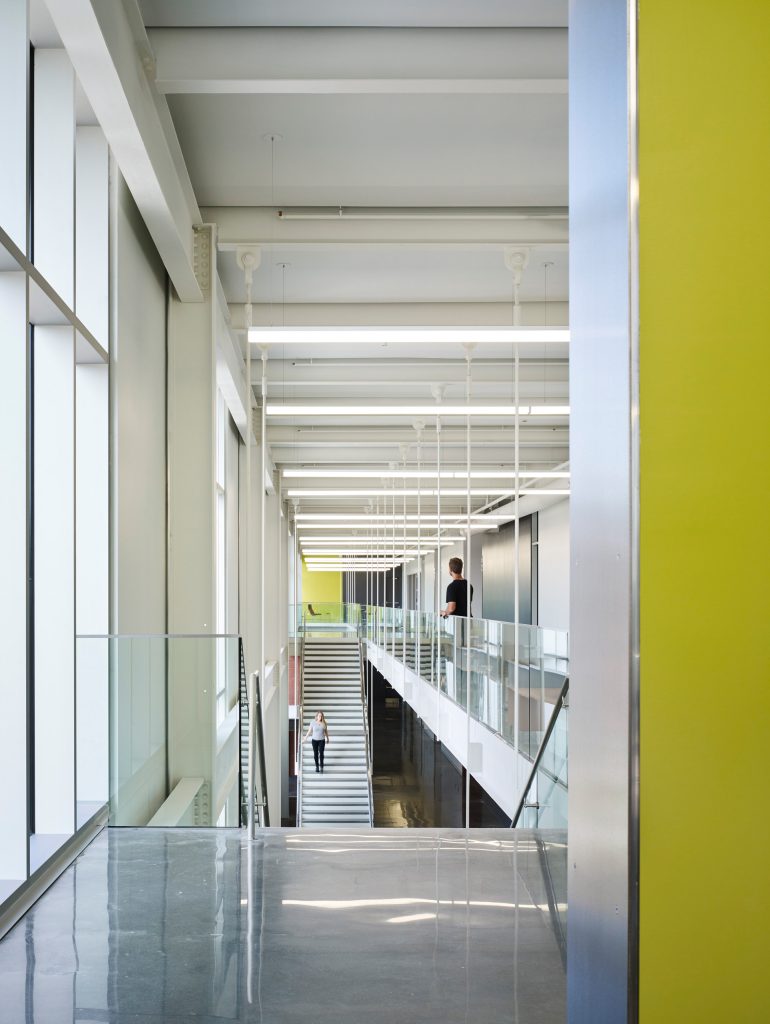 Center for Advanced and Emerging Technology - BNIM