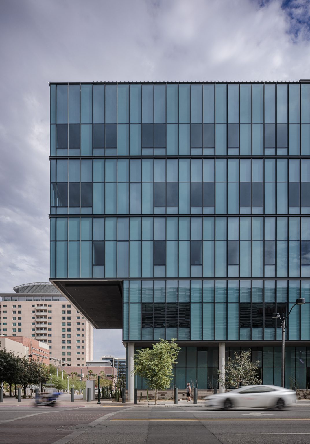 Las Vegas Downtown Civic Center Building and Plaza - BNIM