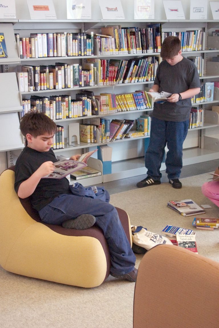 Kansas City Public Library and Children’s Center – Plaza Branch - BNIM