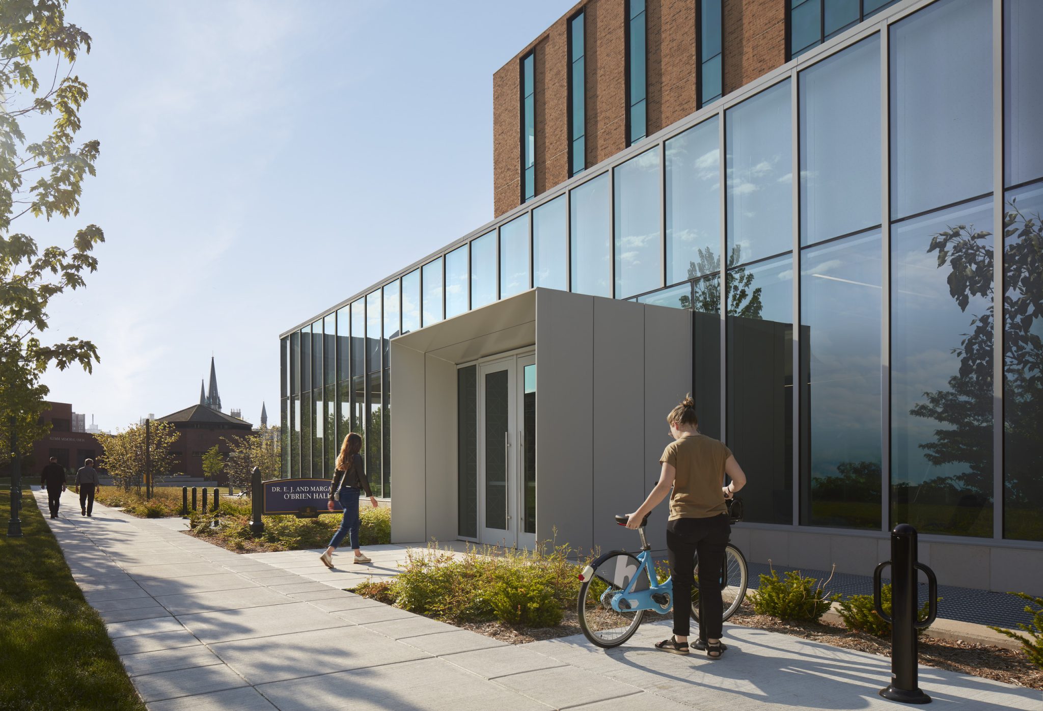 O'Brien Hall - College of Business Administration - BNIM